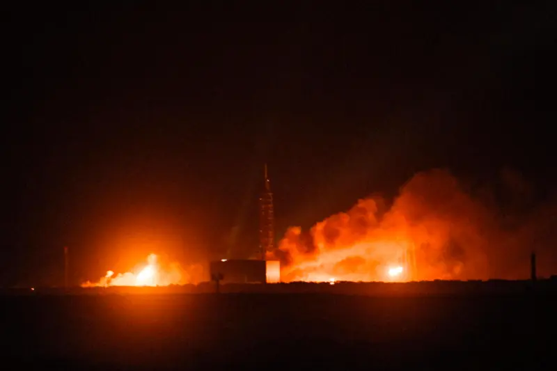 Blue Origin's New Glenn rocket erupts in fireball during Florida launch ...