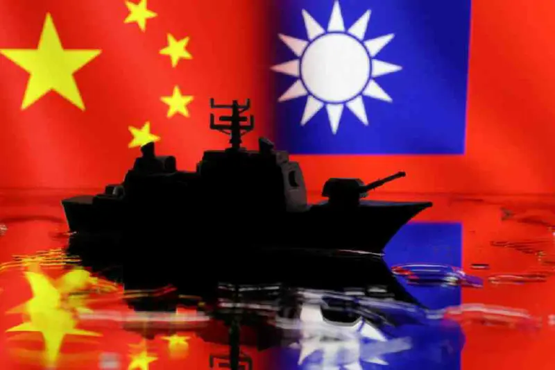 Taiwan 'expels' four Chinese ships from restricted waters amid fresh ...