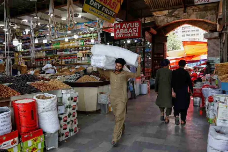 Islamabad's markets to shut by 8pm as Pakistan reels under energy ...