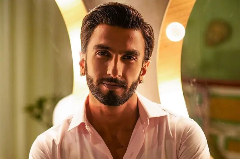 'We are for Ranveer Singh': Padmini Kolhapure backs actor amid cine ...