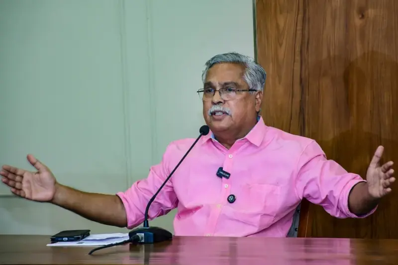 'Vande Mataram is not national anthem': CPI leader ignites fresh ...