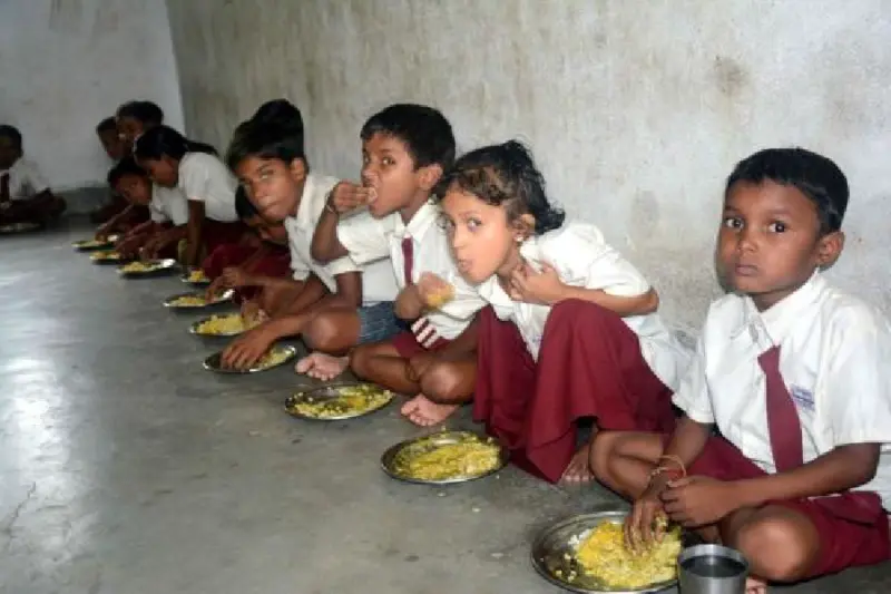 Kerala: Over 140 students fall sick at Wayanad school, 38 admitted to ...