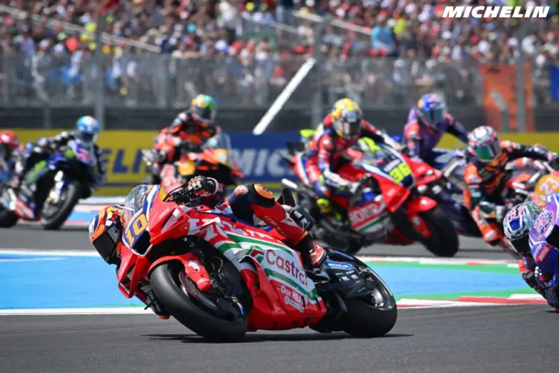 Luca Marini reveals dramatic chaos behind Jorge Martin's crash at ...