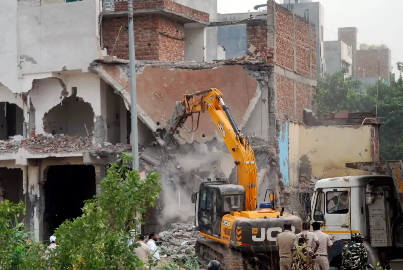 Road-widening project: Demolition drive continues in Shalimar Bagh ...