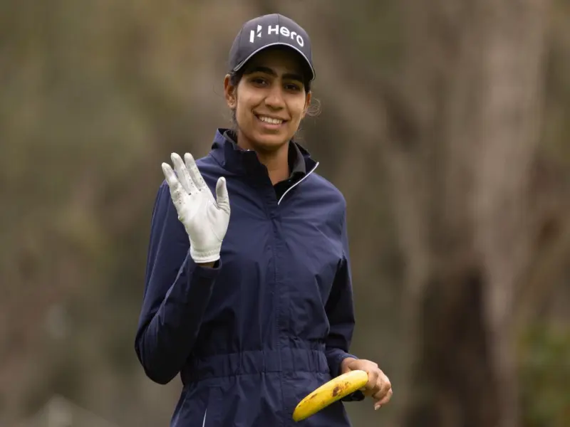 Avani Prashanth storms into top 10 as Diksha Dagar stays in hunt at ...