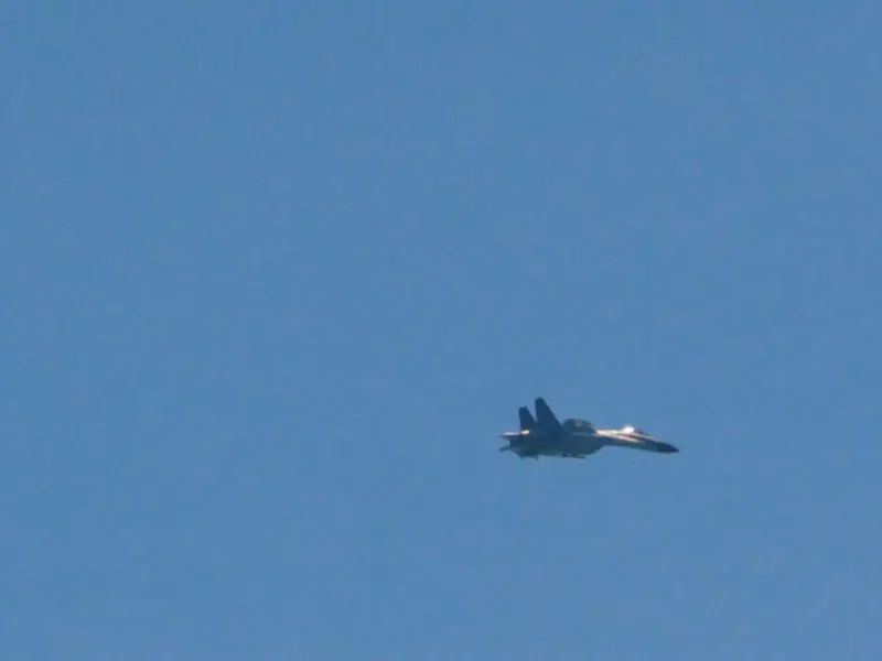 Taiwan detects 9 sorties of Chinese aircraft, 7 vessels, 1 ship | Dailyhunt