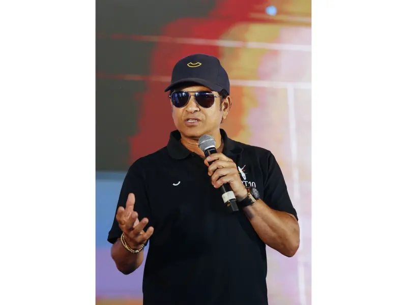 "Most important factor to all format adaptability is backlift": Sachin ...