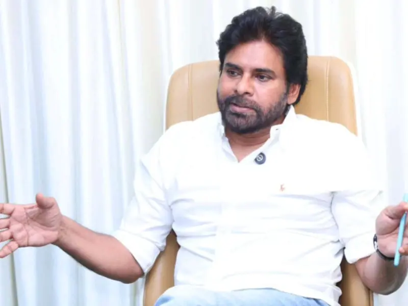 Kavitha And Congress Wants Pawan Kalyan Mileage First! | Dailyhunt