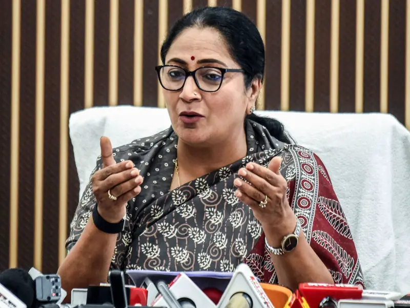 Delhi CM Rekha Gupta urges youth to contribute to nation-building ...