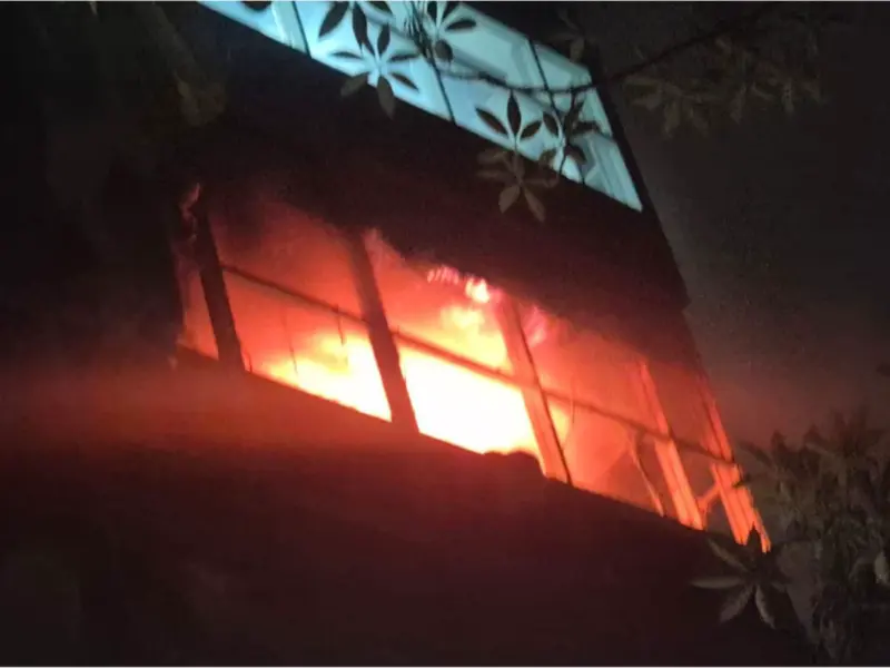 Fire breaks out at Tata Communications office in Nehru Place | Dailyhunt
