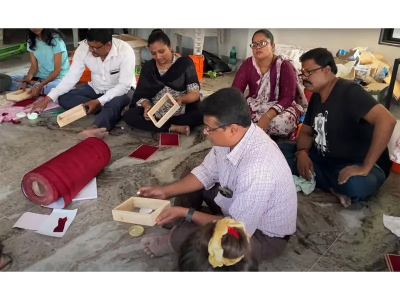 Gujarat's Hastkala Setu Yojana supports over 21,000 artisans across ...
