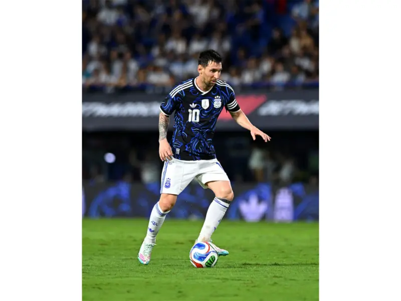 Lionel Messi continues hamstring recovery with separate training ahead ...