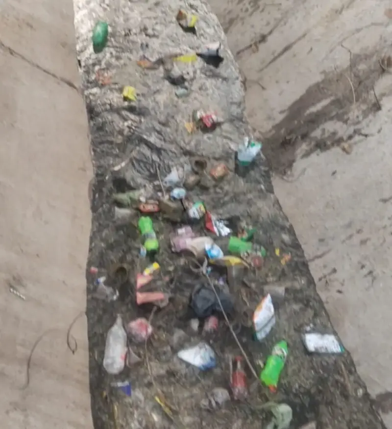 Farmers allege industrial waste discharge in Chaudhariwas minor canal ...
